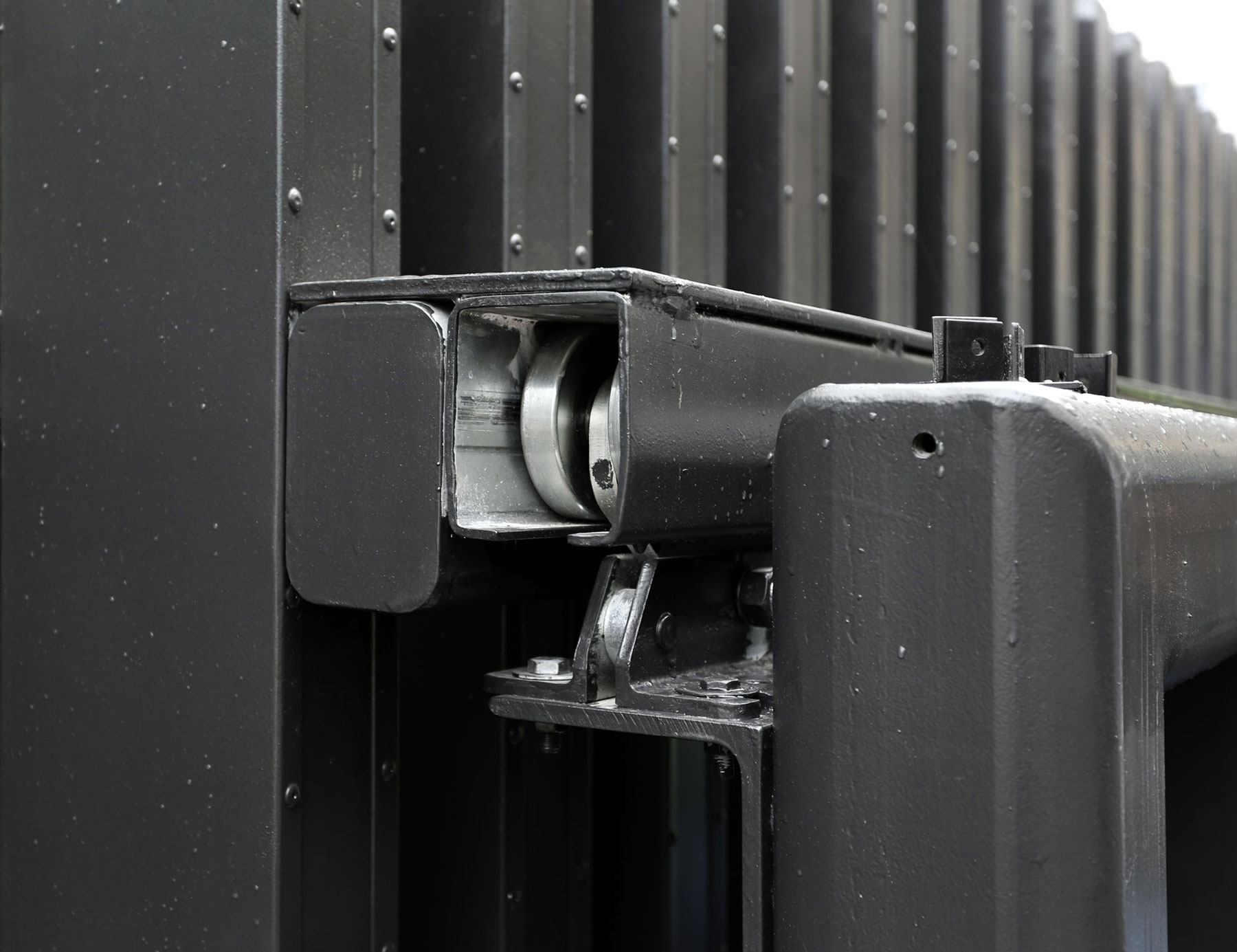 Studio Syn_ — Vice Gate